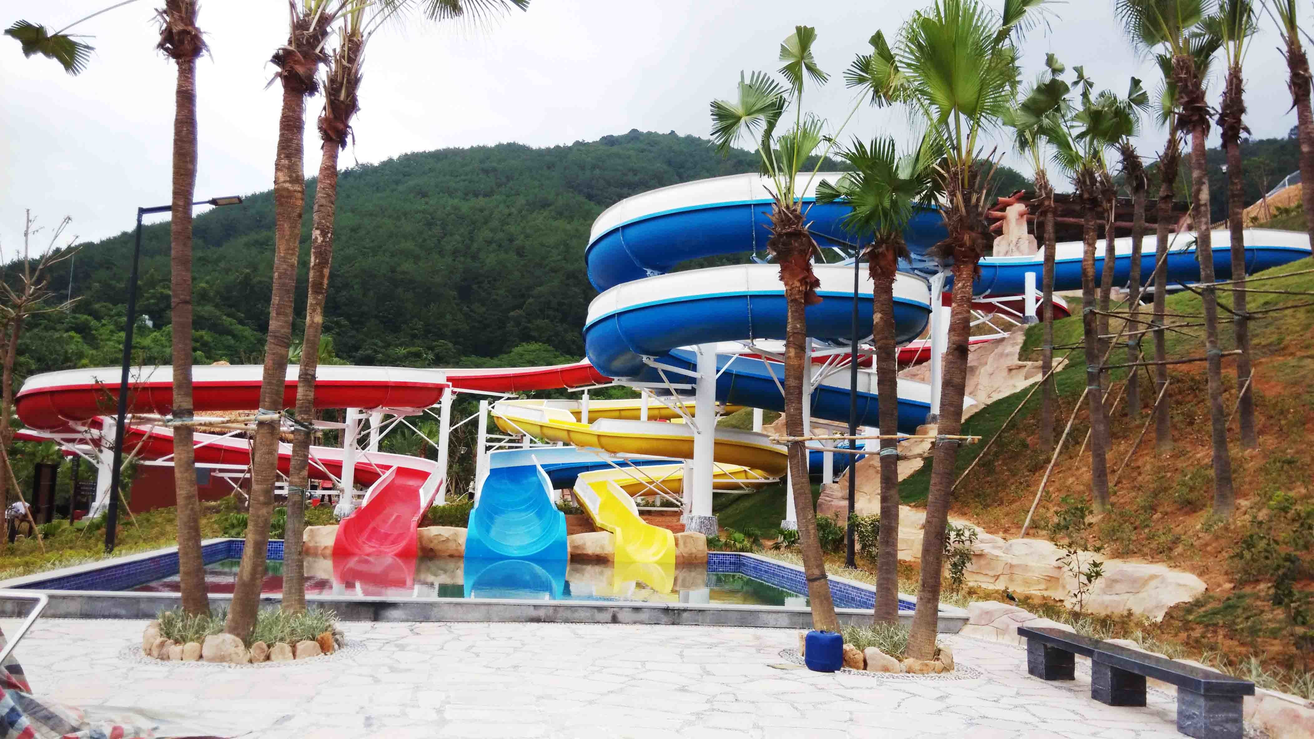 Stainless Steel Fastener FRP Spiral Water Slides For Giant Outdoor ...