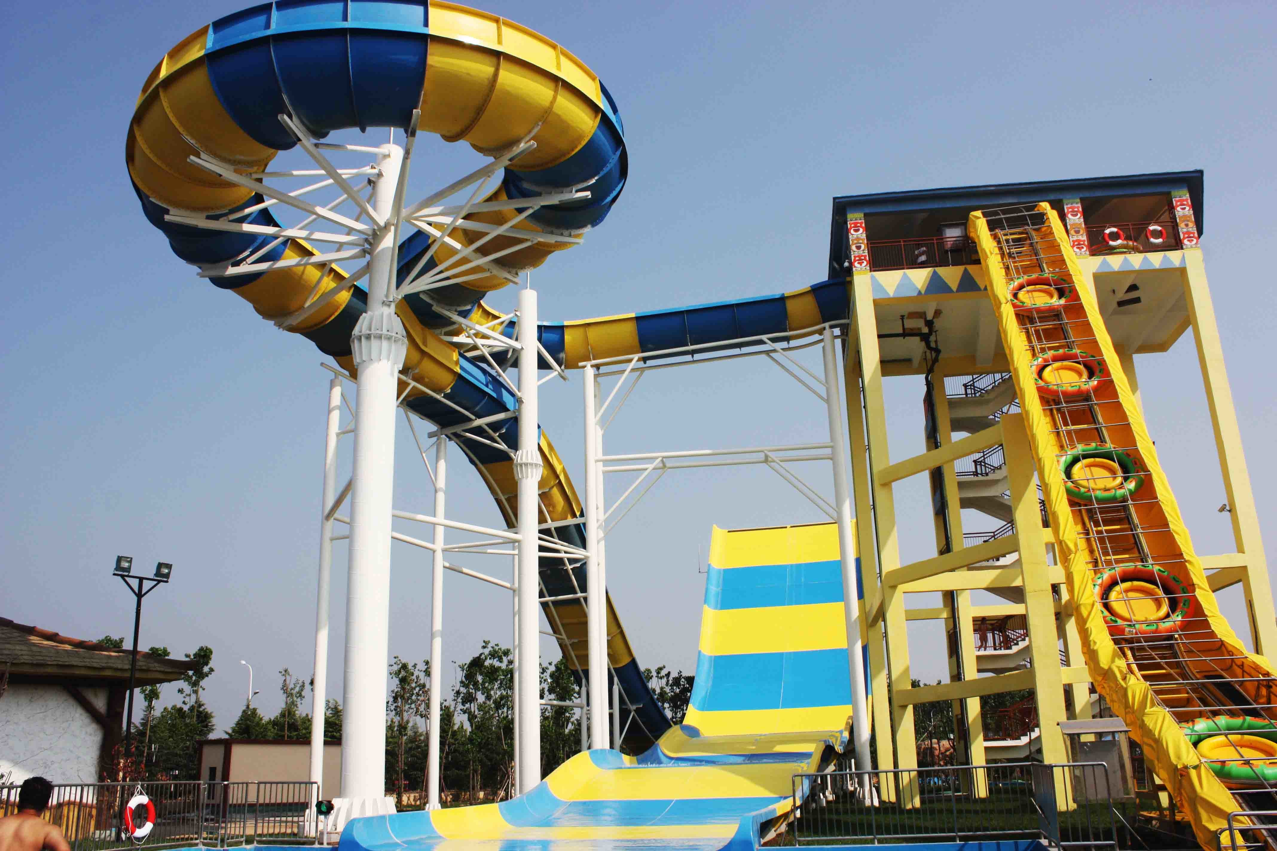 Outdside Giant Boomerang Fiberglass Water Slide For 6 Person , Water ...