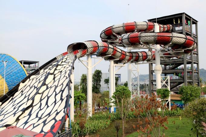 Custom Smooth Fiberglass King Cobra Water Slide / Water Park Playground