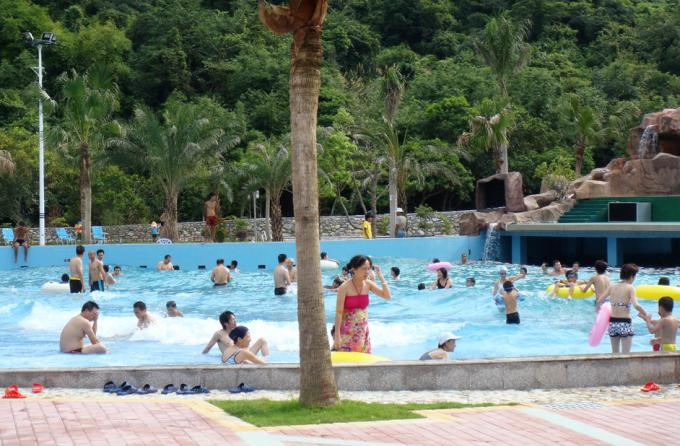 Huge Air Compressor Power Wave Pool with 3m Wave Height For Water Park